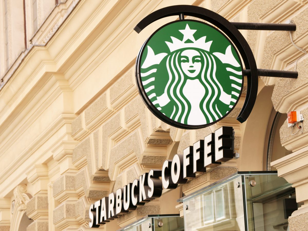 Starbucks apre a Roma in piazza San Silvestro