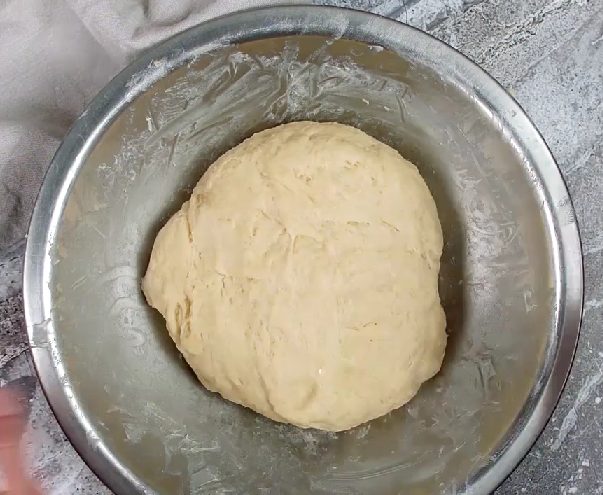 Treccia ripiena: la ricetta del rustico morbido e gustoso